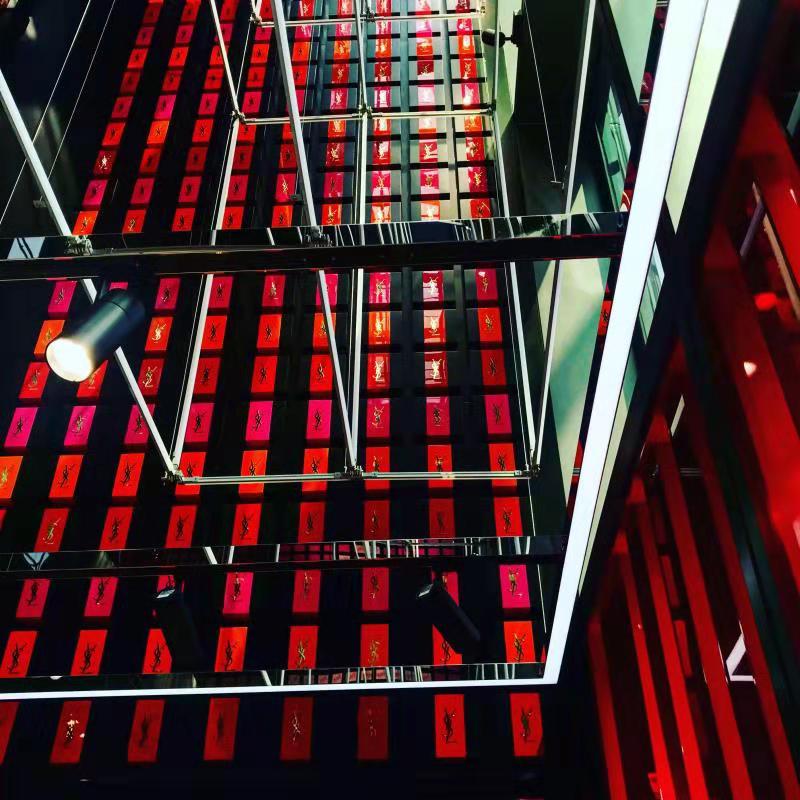 China Cosmetics Enterprises Using Magic Mirror AR Technology to Enhance ...